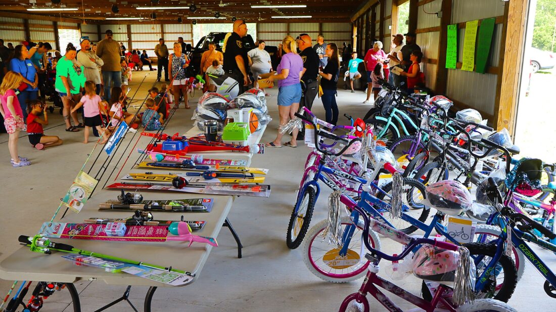 Kick Off to Summer Picnic | News, Sports, Jobs - Wetzel Chronicle